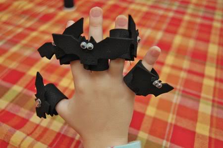 Five Bat Finger Puppet Playset | Fun Family Crafts