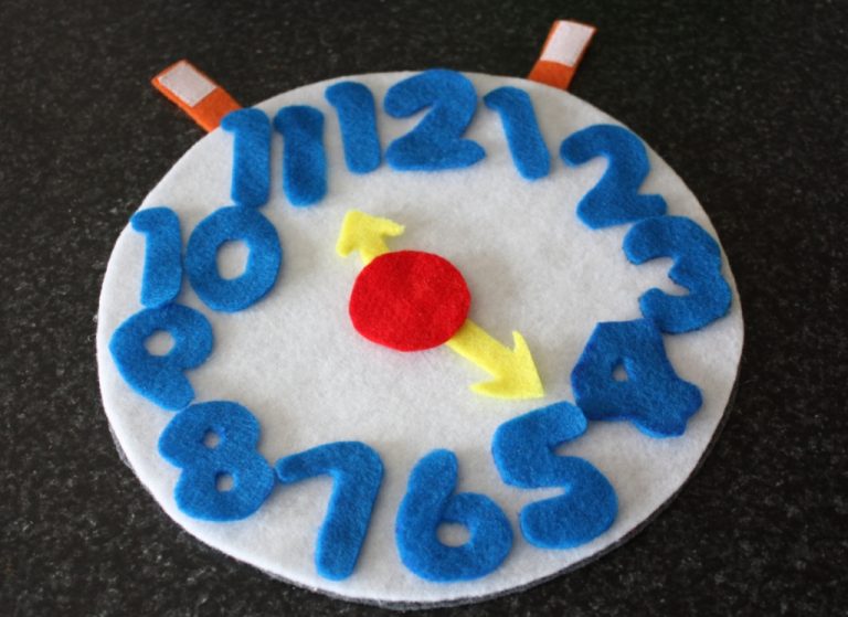 Felt Learning Clock | Fun Family Crafts