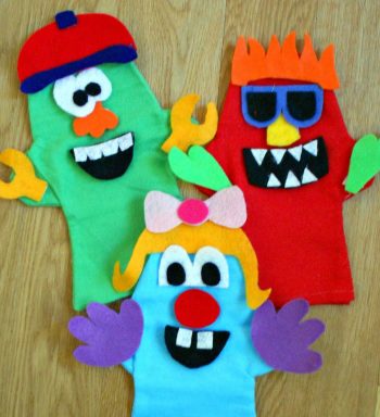 Monster Puppets | Fun Family Crafts