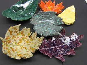 Autumn Leaf Bowls | Fun Family Crafts