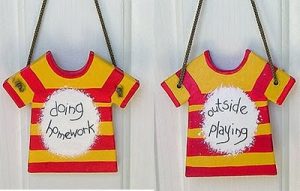 Homework Before Play Sign | Fun Family Crafts