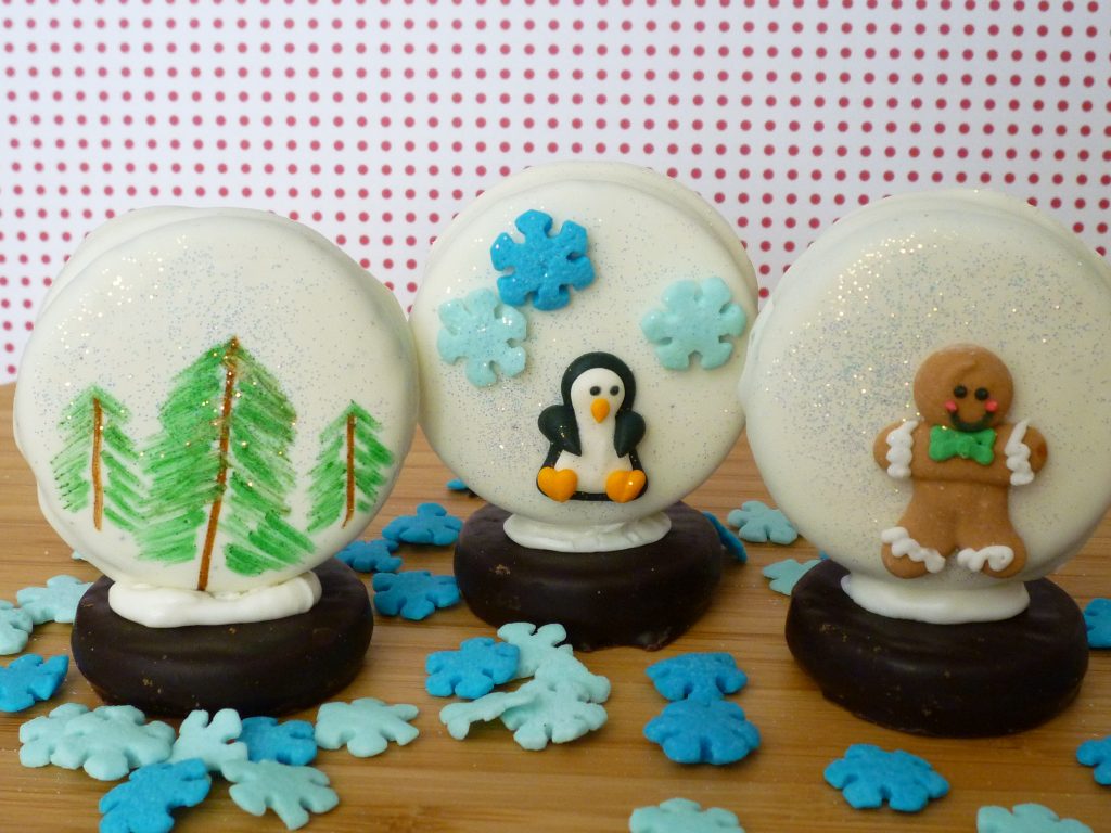 Edible Snow Globes | Fun Family Crafts