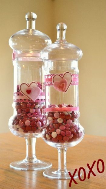 Valentine's Day Candy Jars | Fun Family Crafts