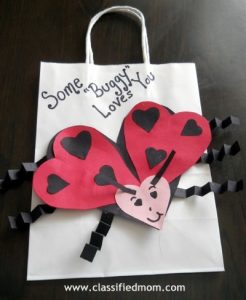 Some Buggy Loves You | Fun Family Crafts