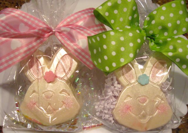 White Chocolate Easter Bunnies | Fun Family Crafts