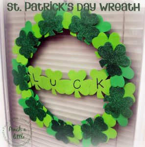St. Patrick’s Day Wreath | Fun Family Crafts