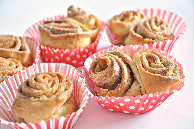 Short Cut Cinnamon Rolls | Fun Family Crafts