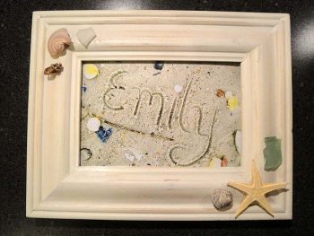 Framed Sand Writing | Fun Family Crafts