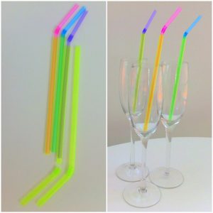 Two-Tone Drinking Straws | Fun Family Crafts