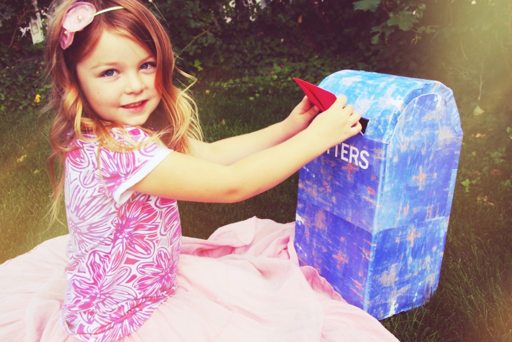 Cardboard Mailbox | Fun Family Crafts