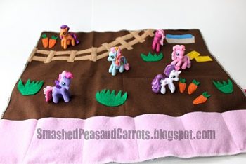 Fold N Go Pony Farm | Fun Family Crafts