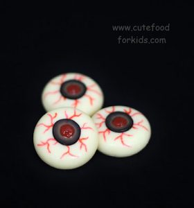 BabyBel Cheese Eyeballs | Fun Family Crafts