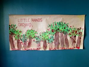 Little Hand Apple Orchard | Fun Family Crafts