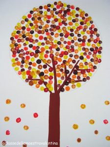 Polka Dot Fall Tree | Fun Family Crafts