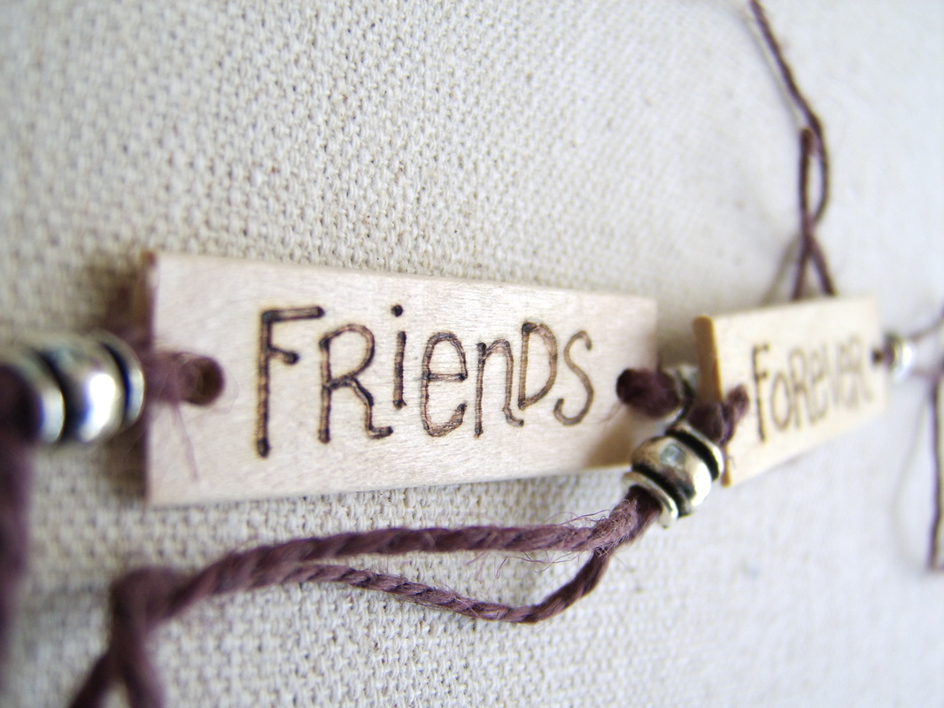 Friendship Tags | Fun Family Crafts