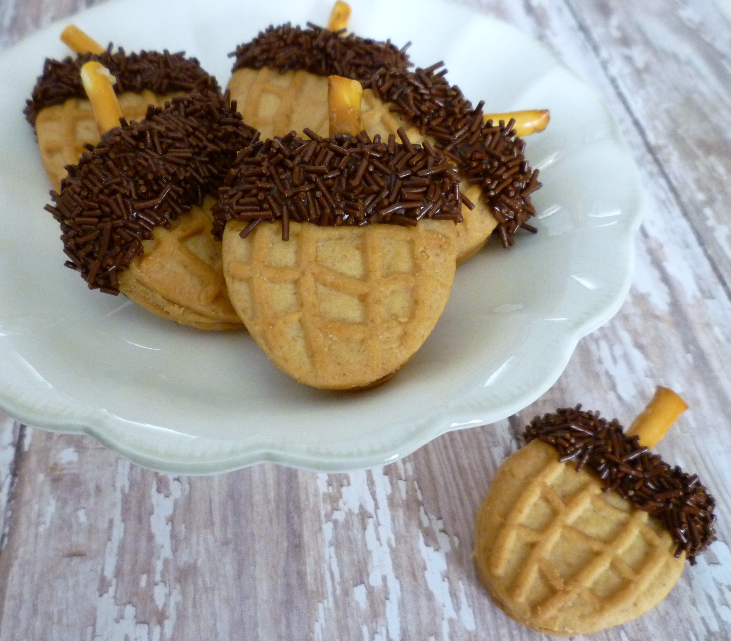 Nutter Butter Acorns | Fun Family Crafts