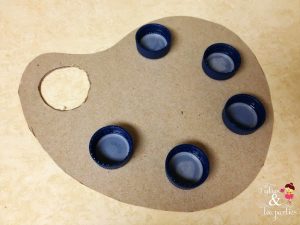 DIY Paint Palette | Fun Family Crafts