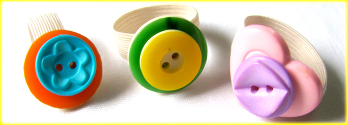Button Rings | Fun Family Crafts