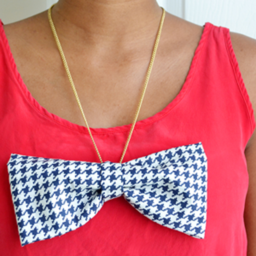 Bow Necklace | Fun Family Crafts
