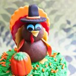 Turkey Topper | Fun Family Crafts