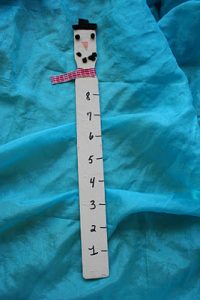 Paint Stick Snowman Snow Ruler | Fun Family Crafts