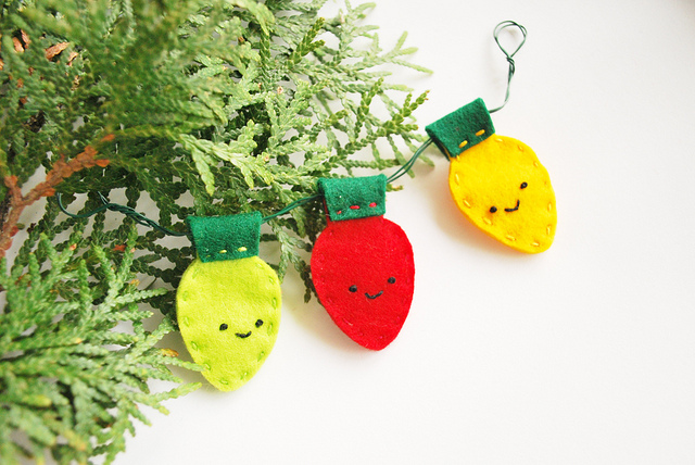 Stitched Christmas Lights | Fun Family Crafts