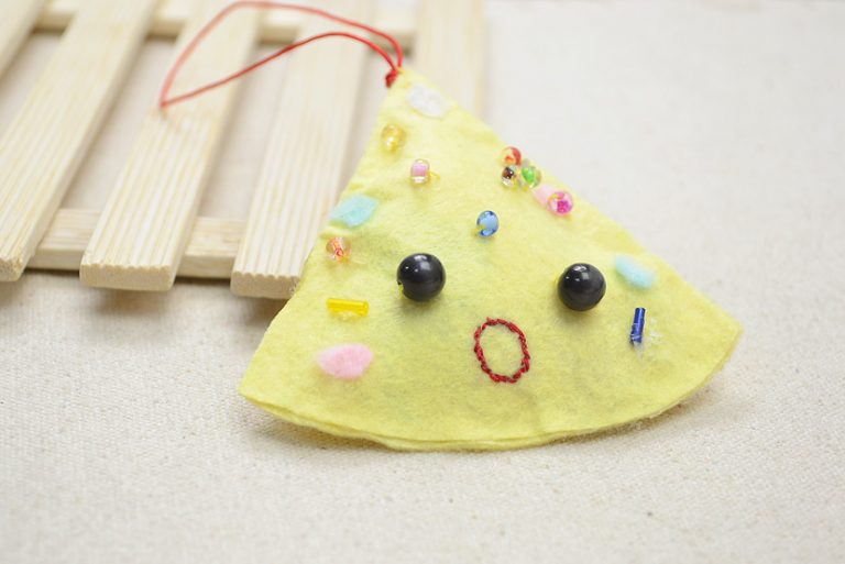 Christmas Triangle Cookie Ornament | Fun Family Crafts