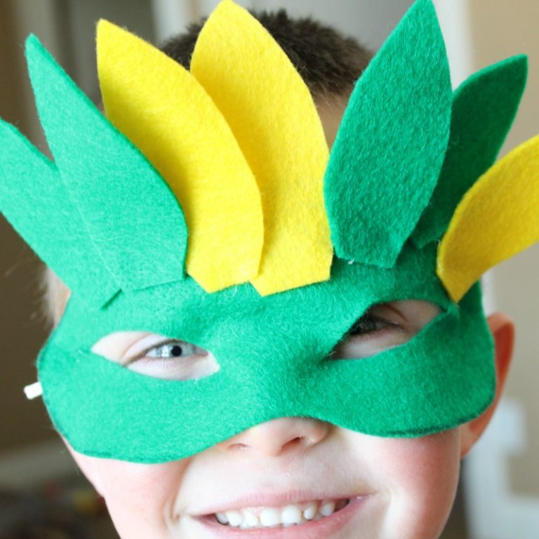Mardi Gras Archives | Fun Family Crafts