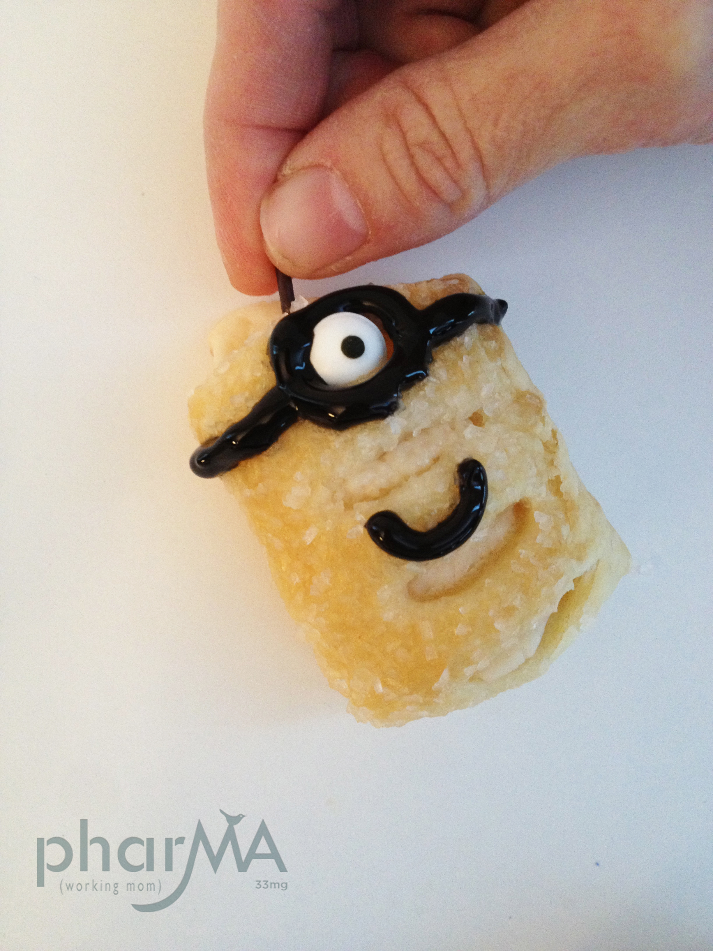 Mini Minion Pastry | Fun Family Crafts
