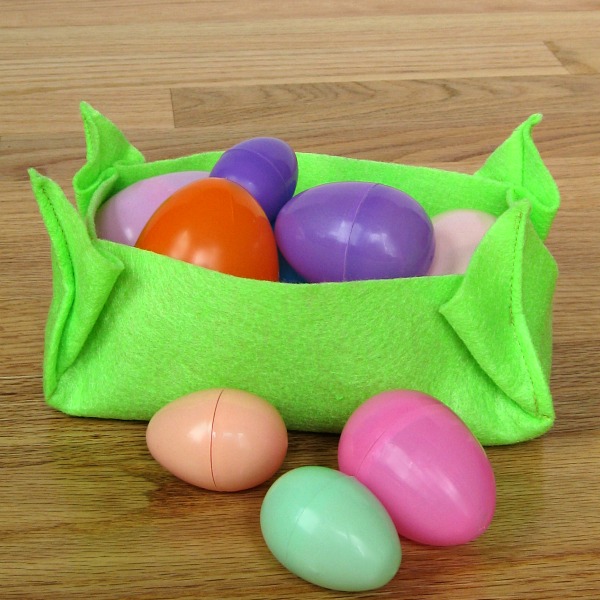 Last Minute Easter Baskets | Fun Family Crafts