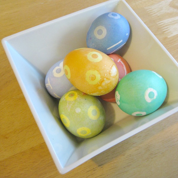 Easy Dyed Easter Egg Design | Fun Family Crafts