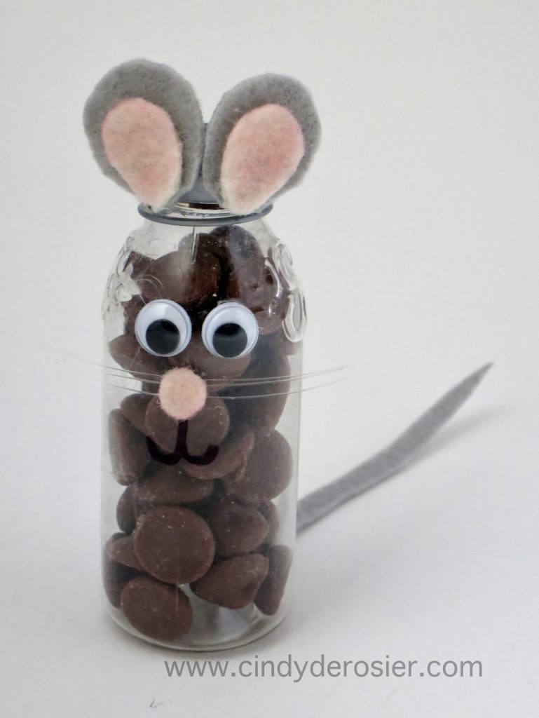 Chocolate Chip Mouse | Fun Family Crafts