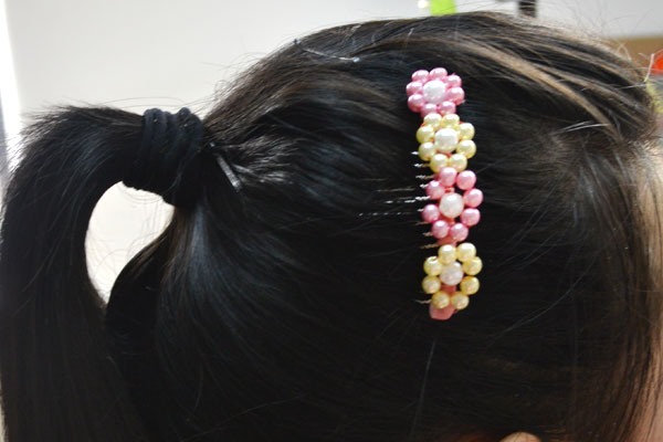Pearl Flower Hair Comb | Fun Family Crafts