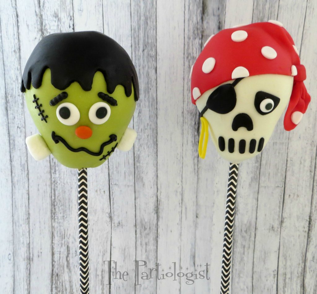 Chocolate-Covered Halloween Pears | Fun Family Crafts