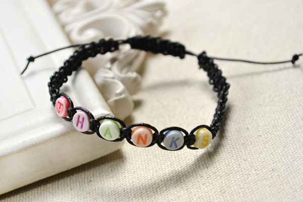 Thanks Friendship Bracelet | Fun Family Crafts