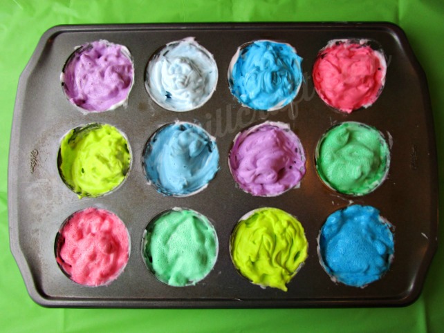Homemade Bath Paints | Fun Family Crafts