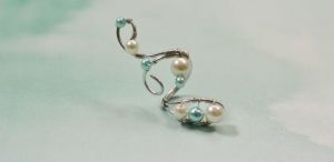 Wire Finger Ring | Fun Family Crafts