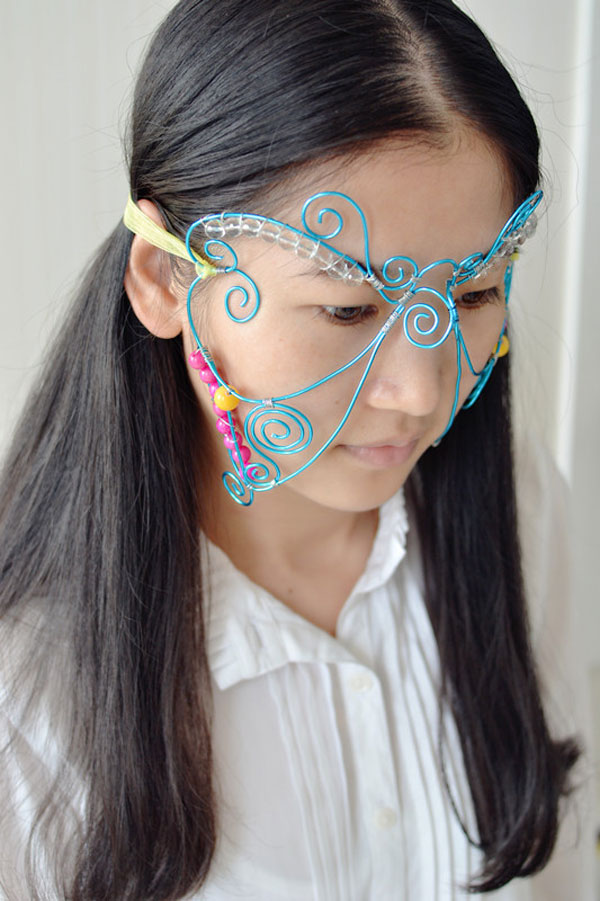 Wire Masquerade Mask | Fun Family Crafts
