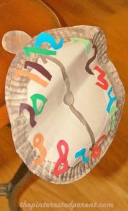 Salvador Dali Inspired Paper Plate Melting Clock | Fun Family Crafts