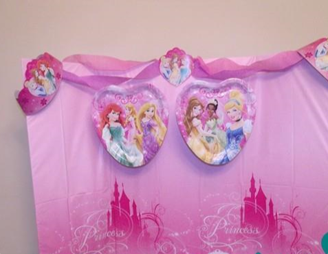 Disney Princess Table Backdrop | Fun Family Crafts