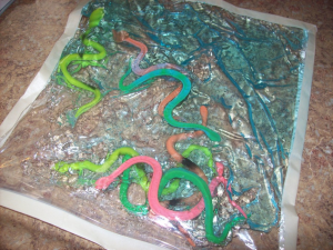 Squishy Worms Sensory Bag | Fun Family Crafts