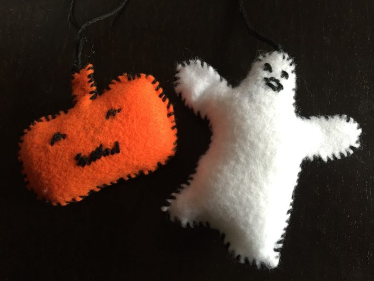 Halloween Felt Ornaments | Fun Family Crafts