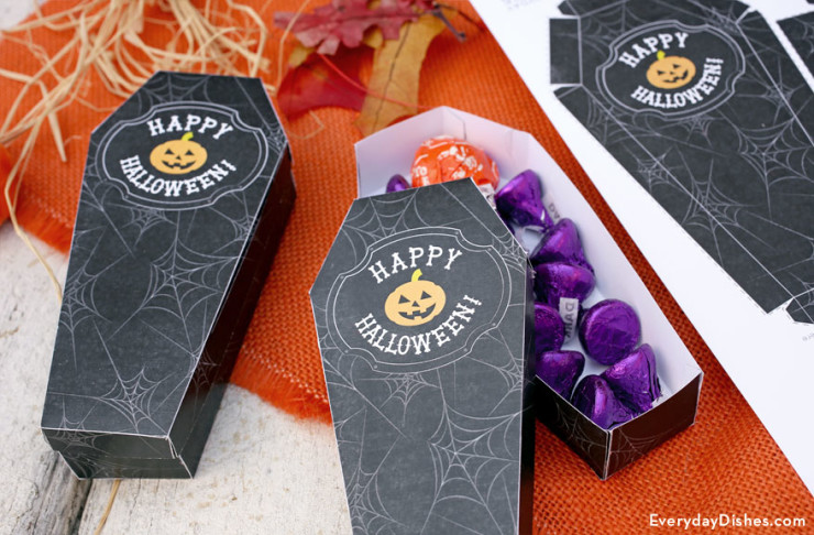 Printable Coffin Treat Boxes | Fun Family Crafts