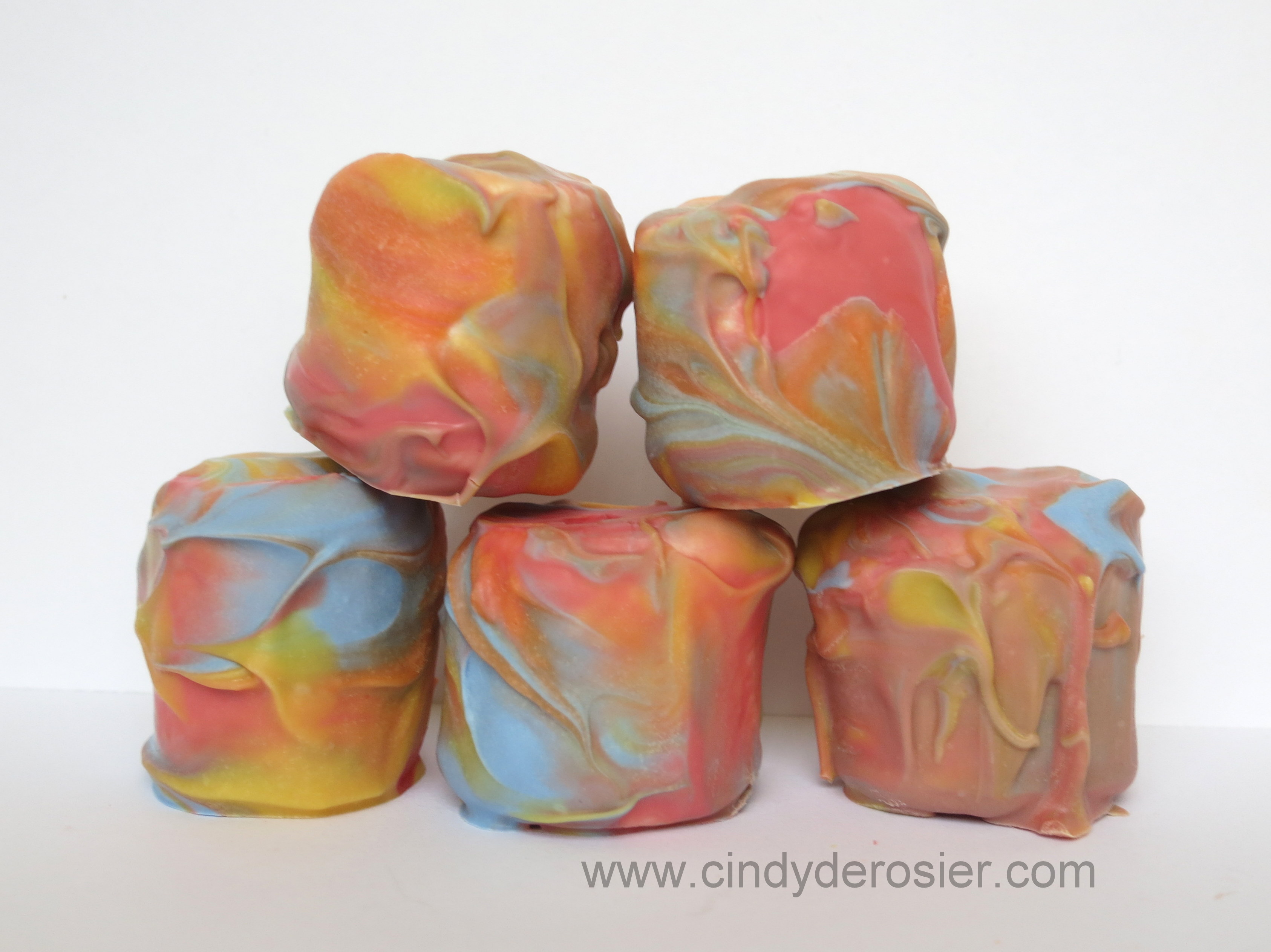 Marbled Marshmallows | Fun Family Crafts