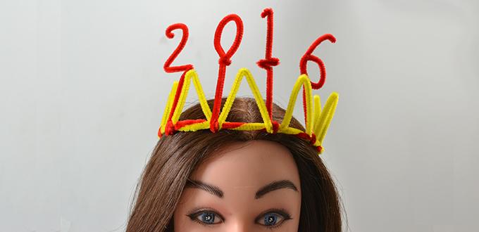 Graduation Crown | Fun Family Crafts