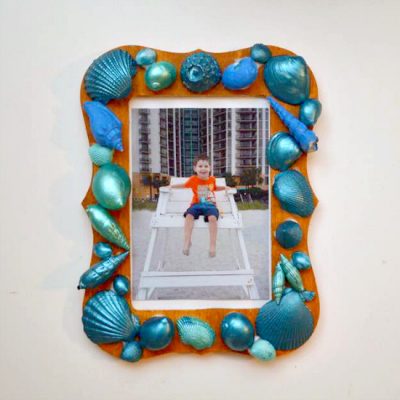 Seashell Frame | Fun Family Crafts