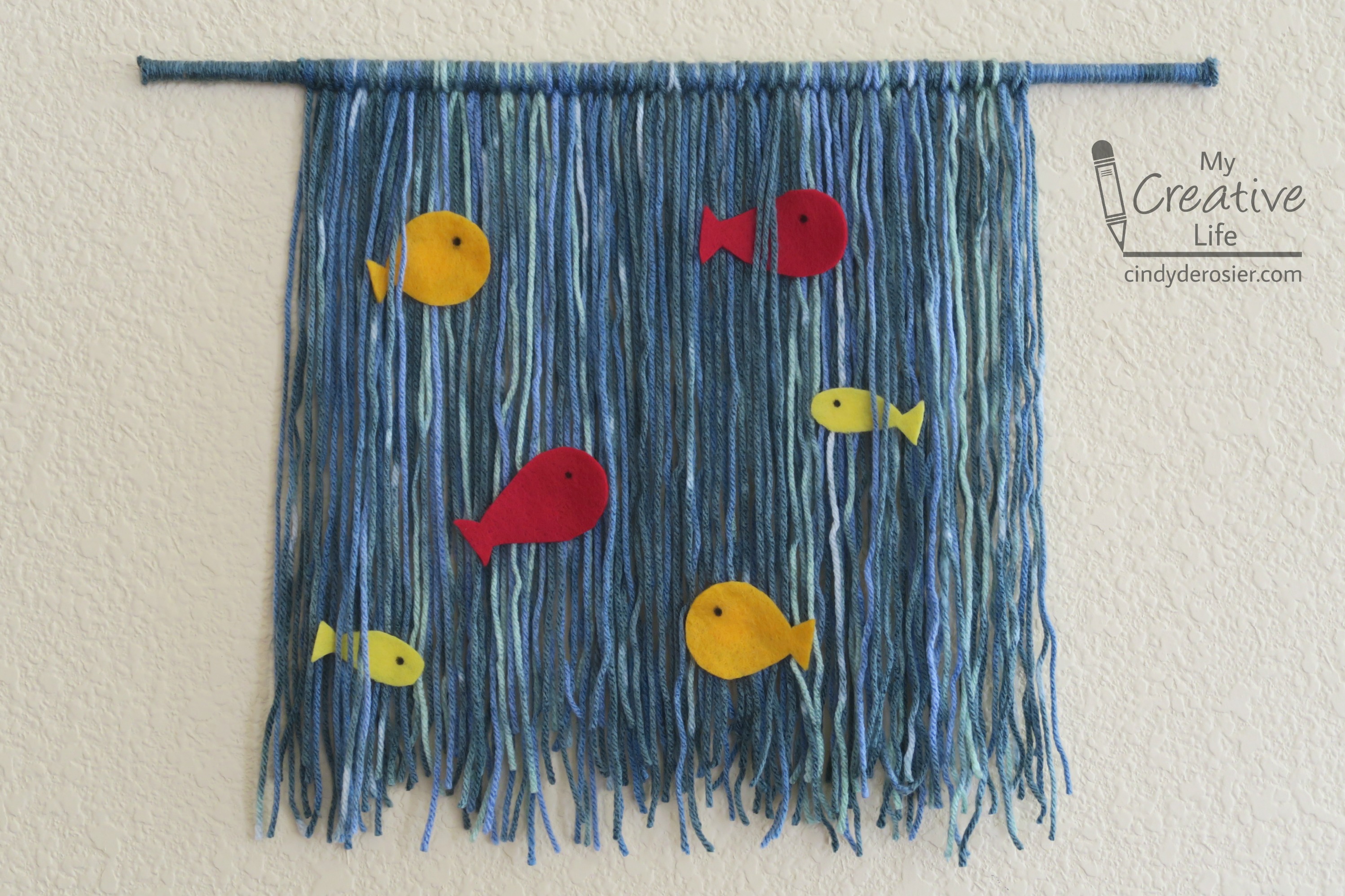 Yarn Aquarium | Fun Family Crafts