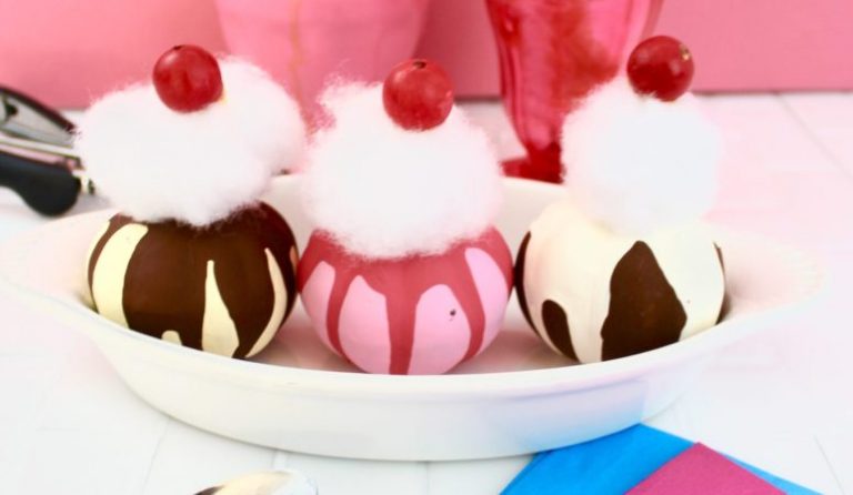 No-Carve Pumpkin Ice Cream Sundae | Fun Family Crafts