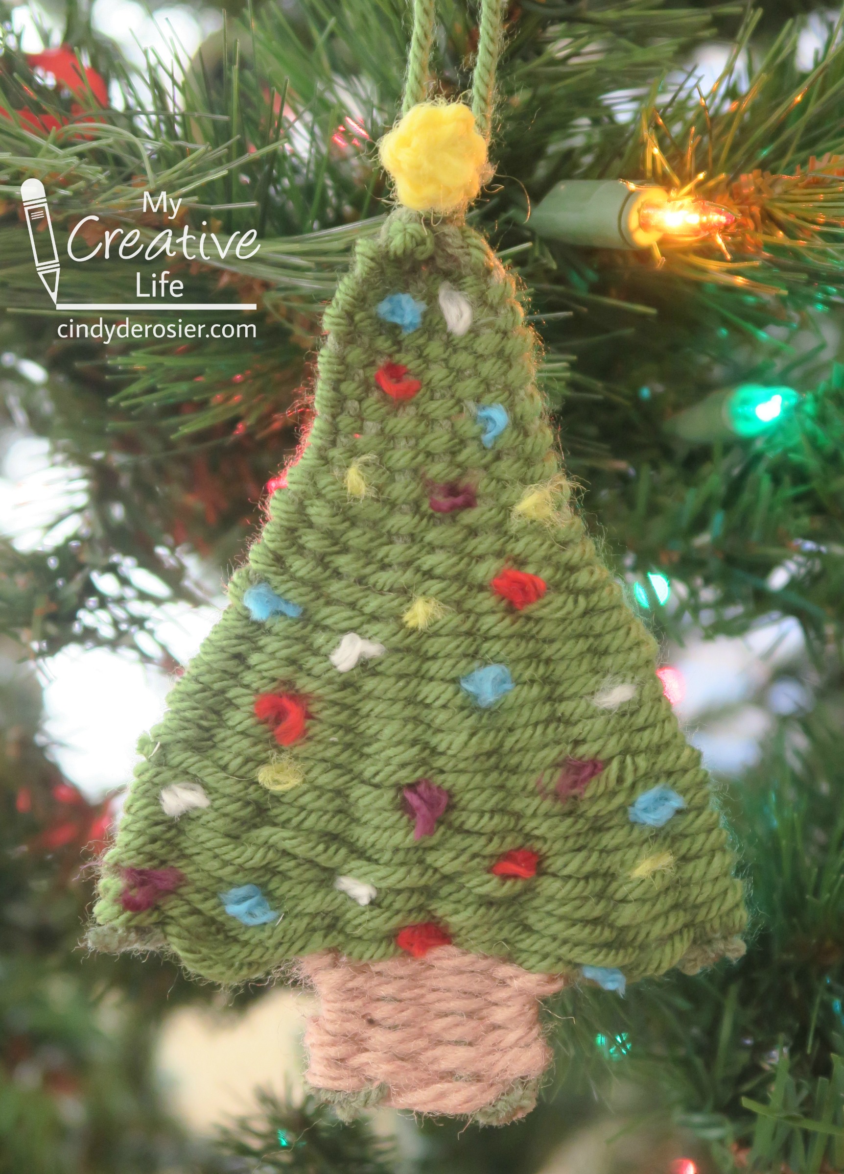 Woven Christmas Tree Ornament | Fun Family Crafts
