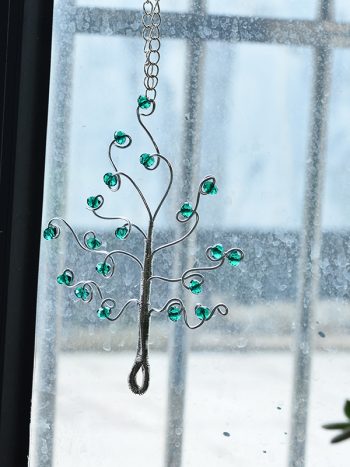 Wire-Wrapped Tree Pendant | Fun Family Crafts